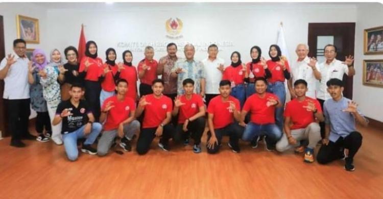 Ketum KONI Lepas Atlet Menuju International Beach Handball Championship ...