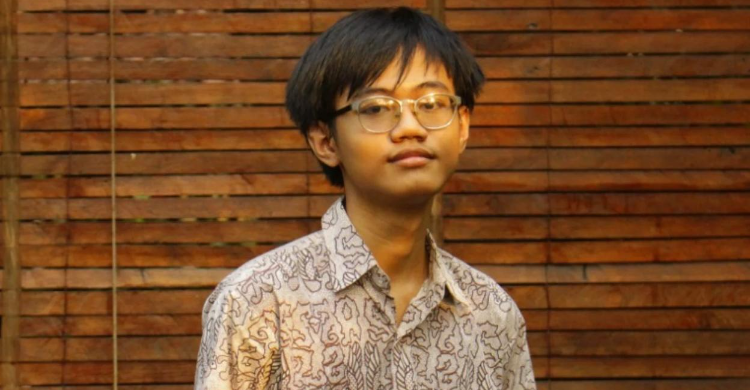 Kisah Rifky, Anak Driver Ojol yang Kuliah di University of British Columbia