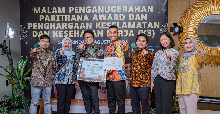 Komit Lindungi Pekerja, Pupuk Kaltim Raih Paritrana Award Tingkat Provinsi