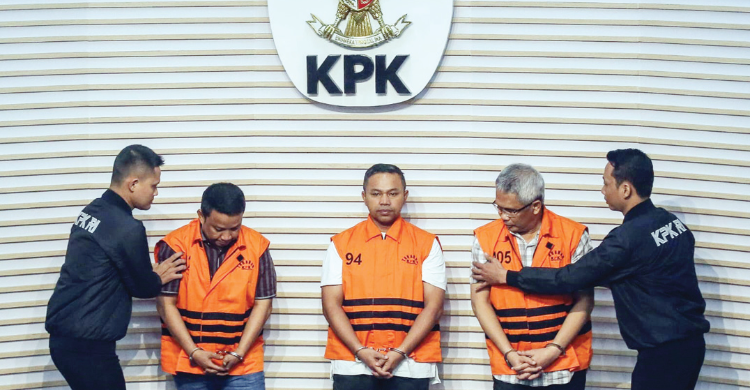 Gubernur Riau Jadi Tersangka Kasus Pemerasan Dan Gratifikasi