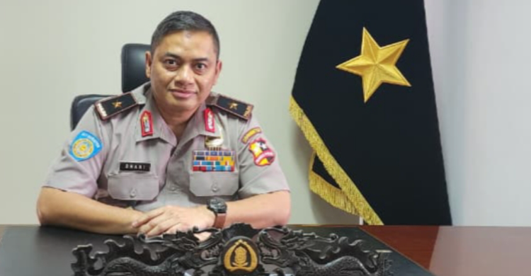 Kuasai 3 Bahasa Asing, Brigjen Dhani Hernando Kini Jabat Direktur ...