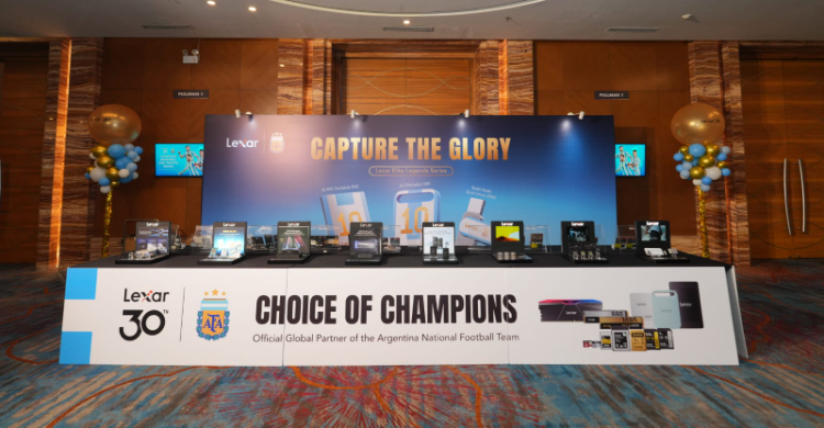 Lexar Rayakan Antusiasme Penggila Bola Global dengan AFA Elite Legends ...