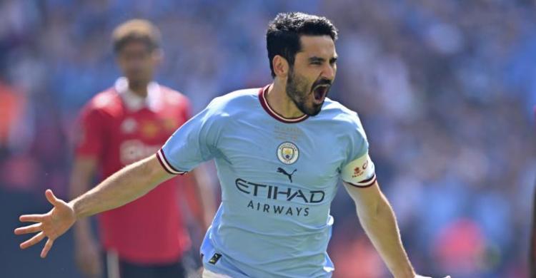 Ilkay Gundogan Resmi Gabung Barcelona