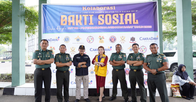 Livienne Russellia Antusias Gelar Bakti Sosial Bersama Hubad Di Depok