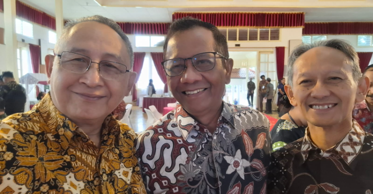 Membangun Indonesia Dengan Trilogi Nilai DIY