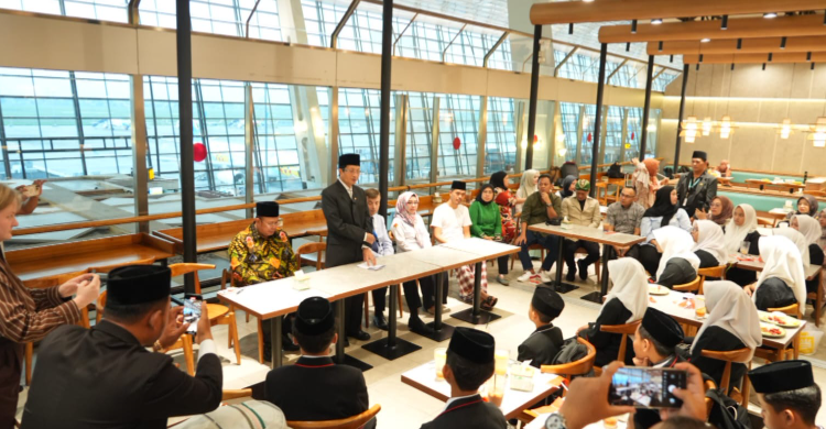 Menag Lepas 15 Santri Go Internasional, Ikut Sports Games di Rusia