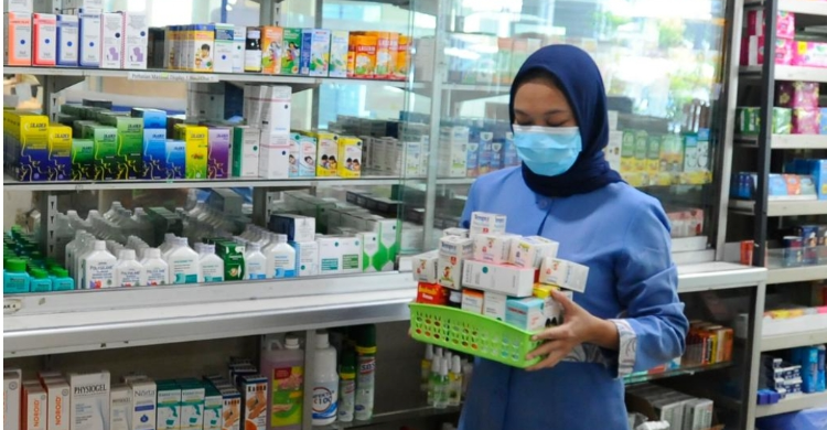 Mengunjungi Sejumlah Apotek Nggak Berani Jual Obat Sirup, Omzet Turun