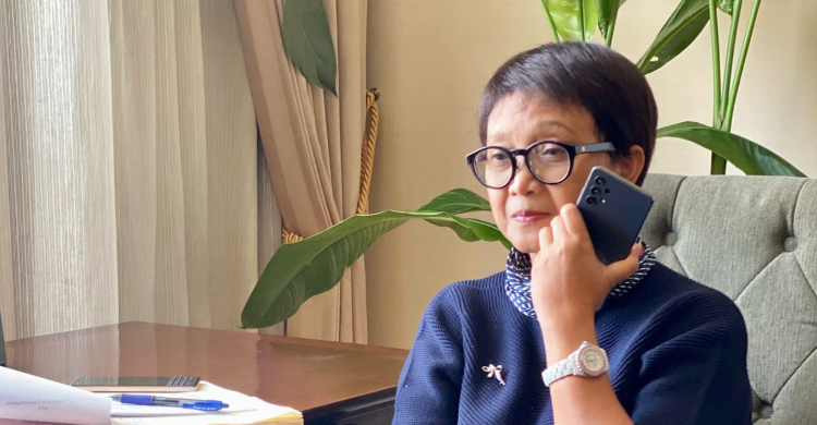 Menlu Retno: Presiden Ukraina Mau Ke Indonesia Tahun Ini