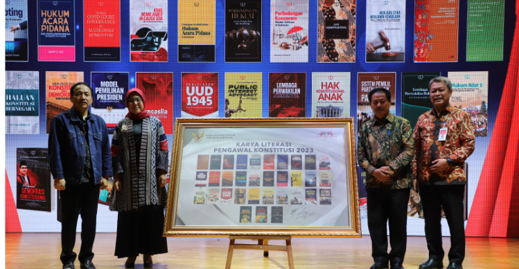 MK Luncurkan 34 Buku di HUT ke-20, Perpusnas Beri Apresiasi
