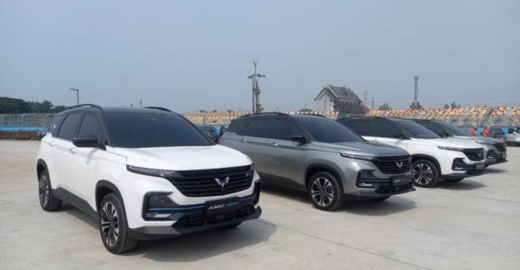 Modal DP Rp 100 Juta, Bisa Bawa Pulang Wuling Almaz Hybrid