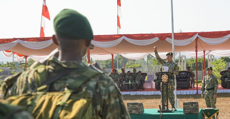 Pangkostrad Resmi Tutup Latihan Standardisasi Prajurit Kostrad Cakra XIV