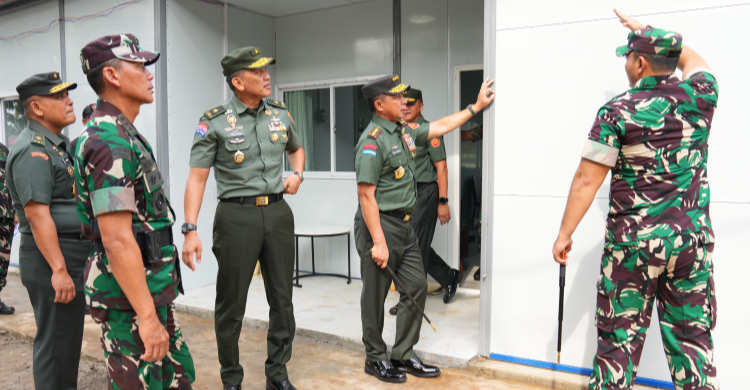 Panglima TNI Cek Fasilitas Pembangunan di Brigif 17/Kostrad