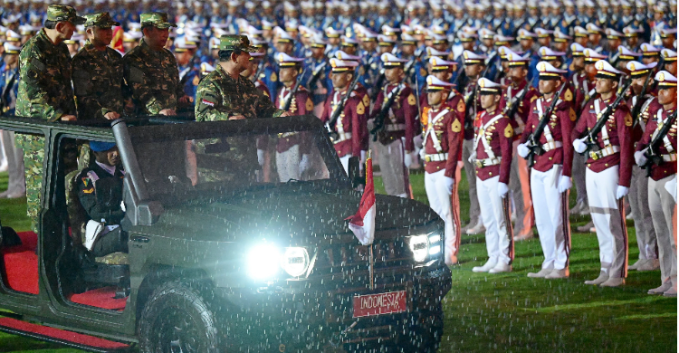Parade Senja Di Akmil, 4 Maung Bawa Prabowo, Gibran Dan Menko Periksa ...