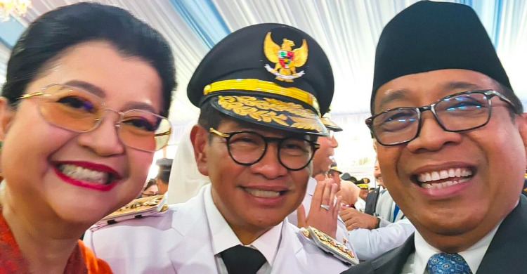 Pratikno Ucapkan Selamat Ke Sahabat Hingga Mantan Mahasiswanya