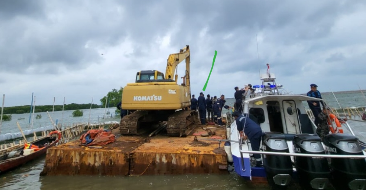 Pemprov Jabar Awasi Pembongkaran Pagar Laut di Perairan Pal Jaya