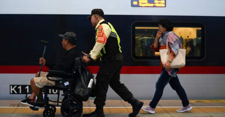 KCIC Siapkan Fasilitas & Layanan Penunjang Bagi Penumpang Berkebutuhan ...