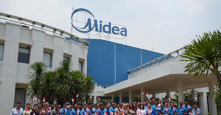 Penuhi Permintaan AC, Midea Ajak 175 Dealer dan Teknisi ke Pabrik Baru di