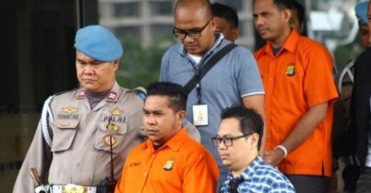 Penyiram Air Keras Novel Divonis 2 Tahun dan 1,5 Tahun Penjara