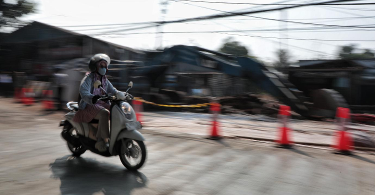 Perbaikan Selesai, Kondisi Jalan Lenteng Agung Sudah Normal dan Bisa ...