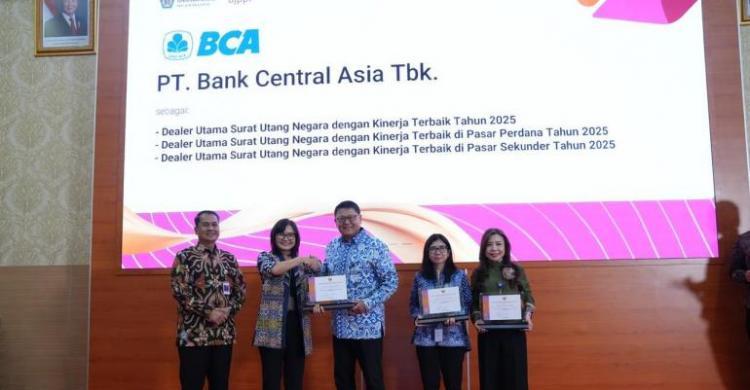 Perluas Akses Investasi, BCA Raih 4 Award Mitra SUN Terbaik Kemenkeu