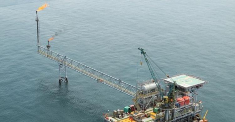 Pertamina Hulu Energi ONWJ Lakukan Penyelamatan Awal Kapal Nelayan Di ...