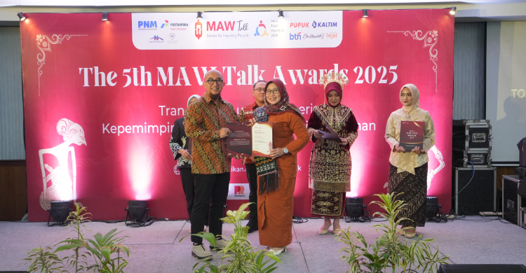 PHI Sabet Penghargaan Tokoh PR Berpengaruh di MAW Talk Awards 2025