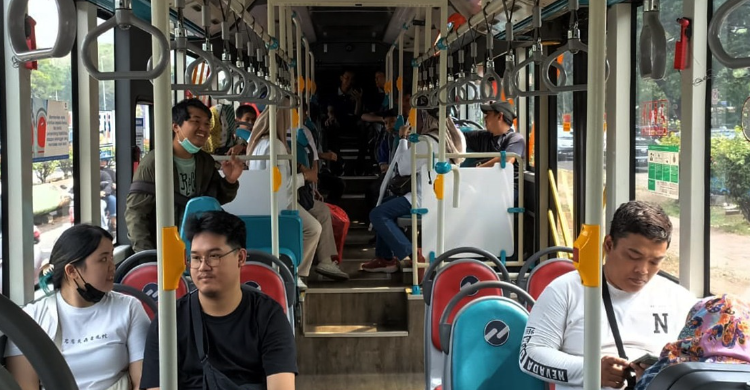 Shuttle Bus Gratis Bikin Penonton Nyaman Ke JIS