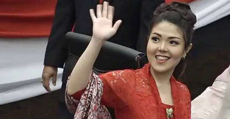 Politisi PDIP Tina Toon Masih Sering Nge-MC