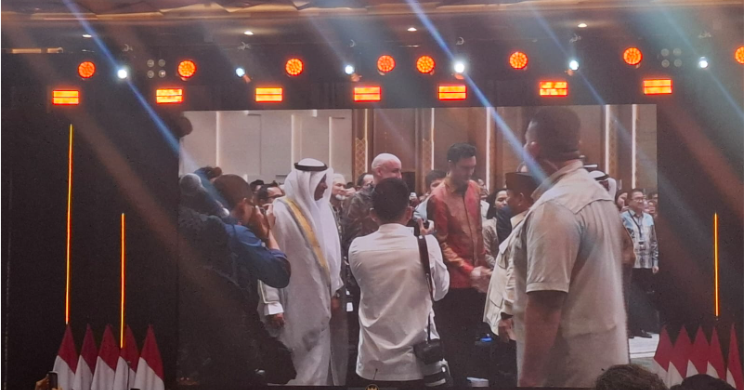 Prabowo Tiba di The Gade Tower untuk Resmikan Layanan Bank Emas