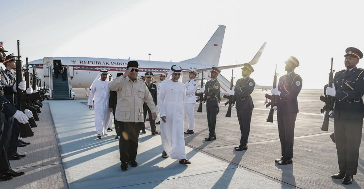 Presiden Prabowo Tiba Di Abu Dhabi, Mulai Lawatan Ke Timur Tengah Dan Turkiye