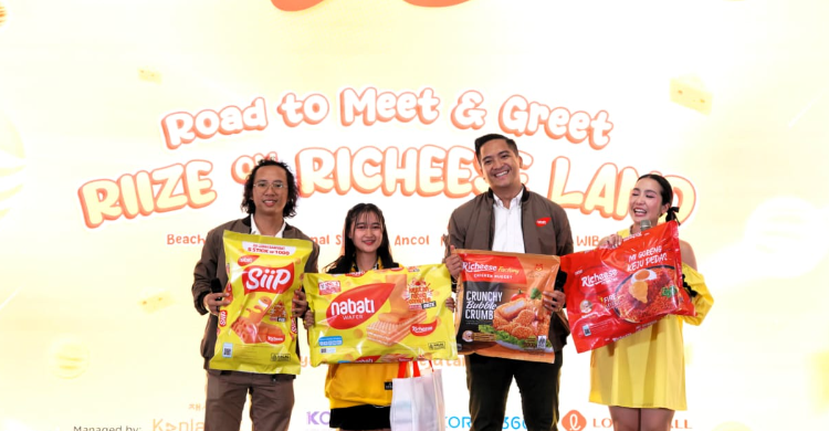 Produsen Nabati Richeese Boyong Salah Satu K-Pop RIIZE ke Jakarta