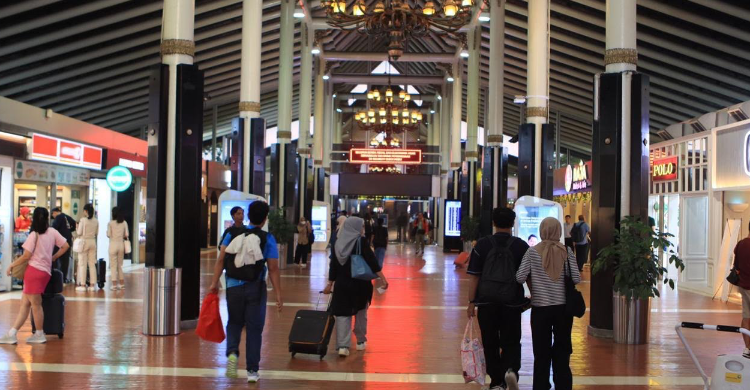Puncak Arus Balik Di Bandara AP II Diprediksi Terjadi Besok