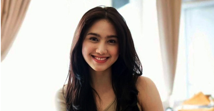 Ratu Rafa Tersipu Dijodohin Dengan Rey Bong