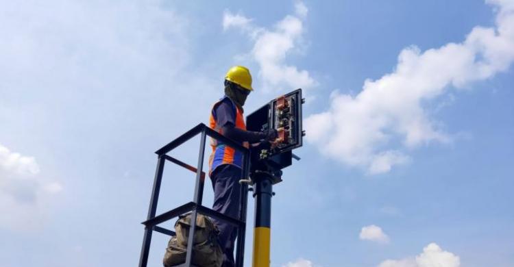Risiko Kerja Tak Ciutkan Semangat Petugas Sintelis KAI