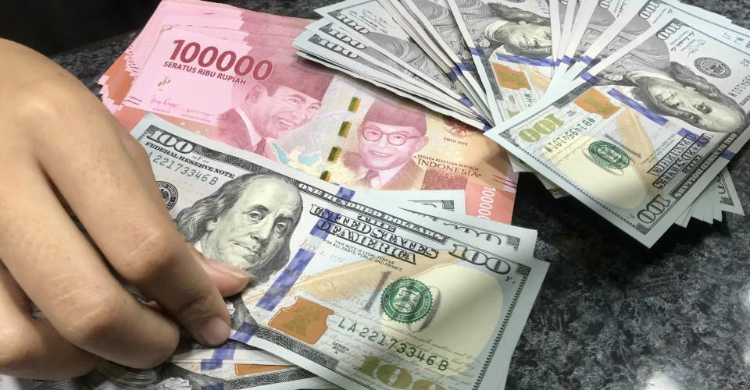 Rupiah Melemah Tipis Ke Rp 16.295 Per Dolar AS