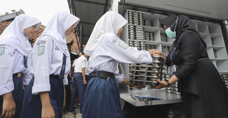 Siap Kawal Program Pemerintah, Parpol Koalisi Dukung MBG & Kopdes ...