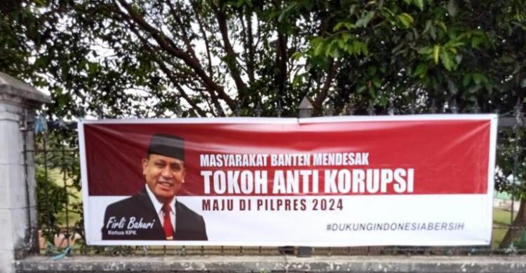 Spanduk Capres Bertebaran Firli Nggak Enak Hati