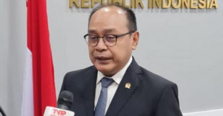 Supriansa: Pakai Dasi Kuning, Jokowi Sayang Golkar