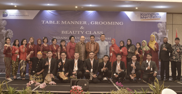 Table Manner, Tingkatkan Etika dan Soft Skill Mahasiswa Undira