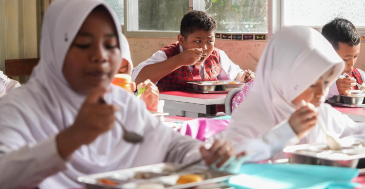 Anggaran MBG Rp 1,2 T Per Hari