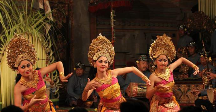 Tarian Bali, Angklung dan Rindik Hibur Warga Jepang