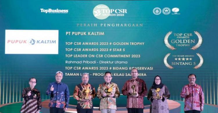 Terbaik 3 Tahun Berturut-turut, Pupuk Kaltim Raih Golden Trophy Top CSR Awards