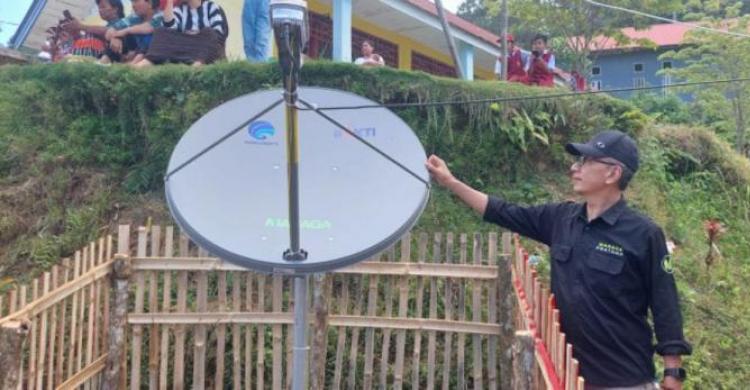 Tinjau RTGS Di Desa Ilal Batu Uru Dirut Mahaga Komit Rawat Akses ...