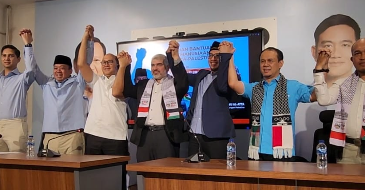 TKN Prabowo-Gibran Serahkan Bantuan Palestina 5 Miliar