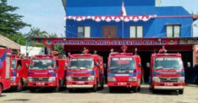 TNI Di Hati, DPR Dibenci Masyarakat Puas Dengan Kinerja Pemadam Kebakaran