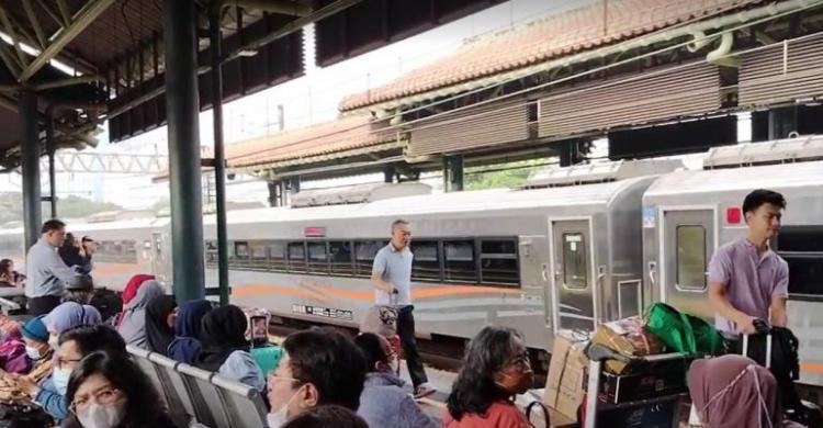 Transisi Endemi, Ini Syarat Terbaru Naik Kereta Api Per 12 Juni 2023