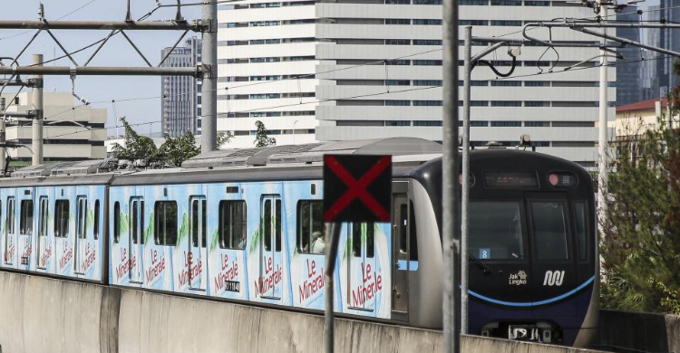 Transjakarta Dan MRT Gratis Selama Sepekan, Imbas Kerusuhan Demo 29 ...