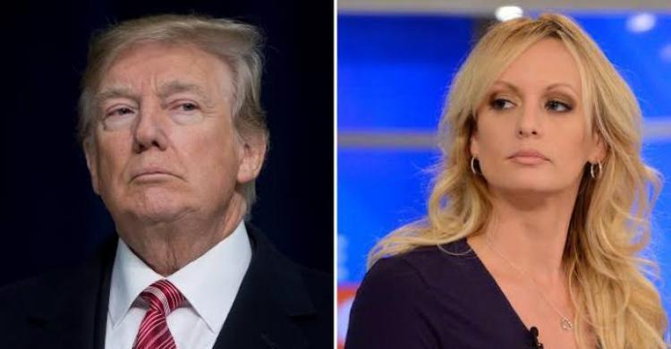 Bintang Porno Stormy Daniels Minum Sampanye Rayakan Dakwaan Kriminal Trump