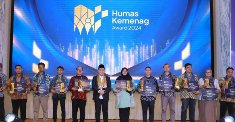 Wartawan Rakyat Merdeka Raih Penghargaan Humas Kemenag Award 2024