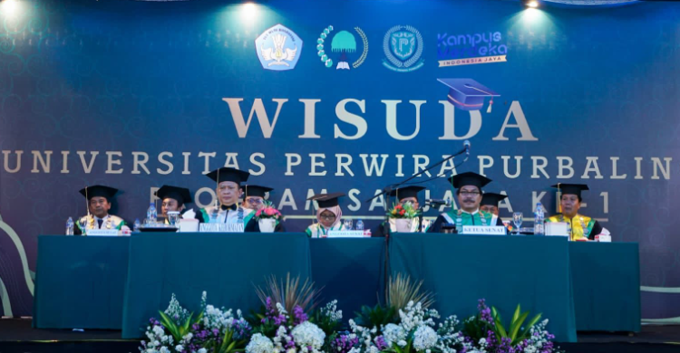 Wisuda UNPERBA, Bamsoet Dorong Peningkatan Kualitas Perguruan Tinggi